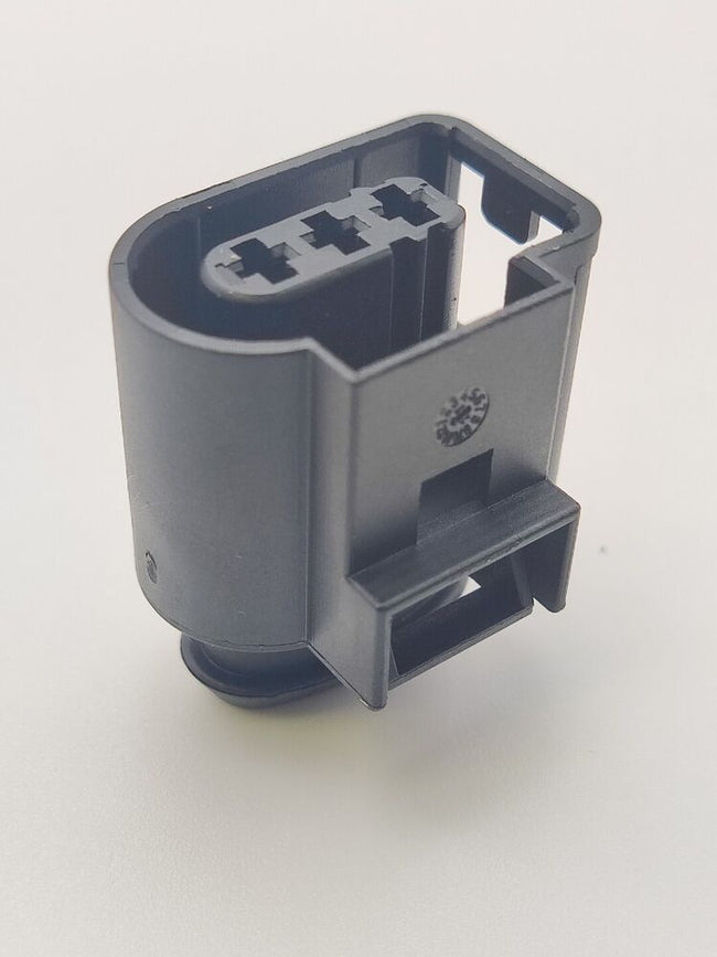 4D0971993 3 Pin Connector Pigtail Plug Housing Connector For Audi Volk
